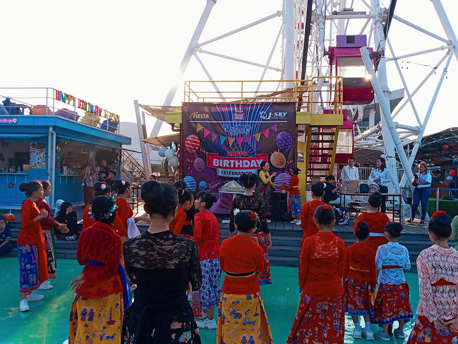 6th anniversary Ferris Wheel AEON JGC - Belantara Budaya Indonesia