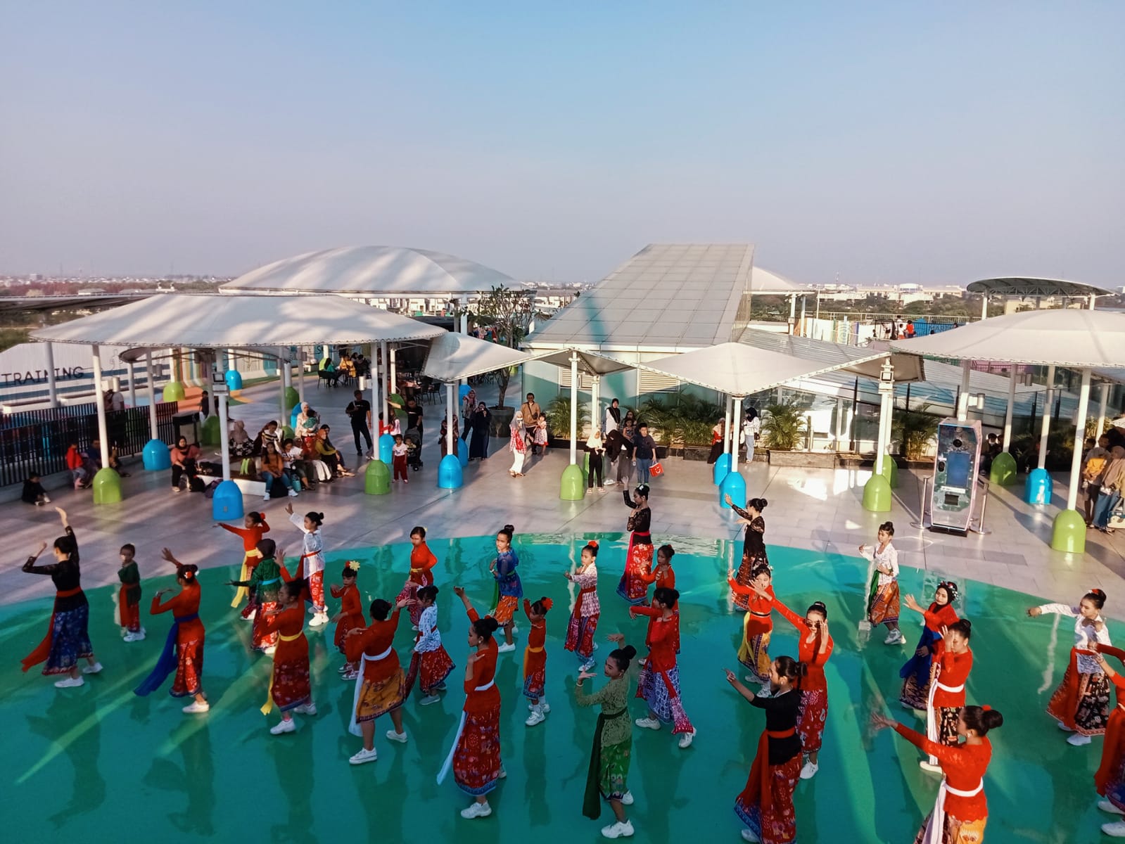 6th anniversary Ferris Wheel AEON JGC - Belantara Budaya Indonesia